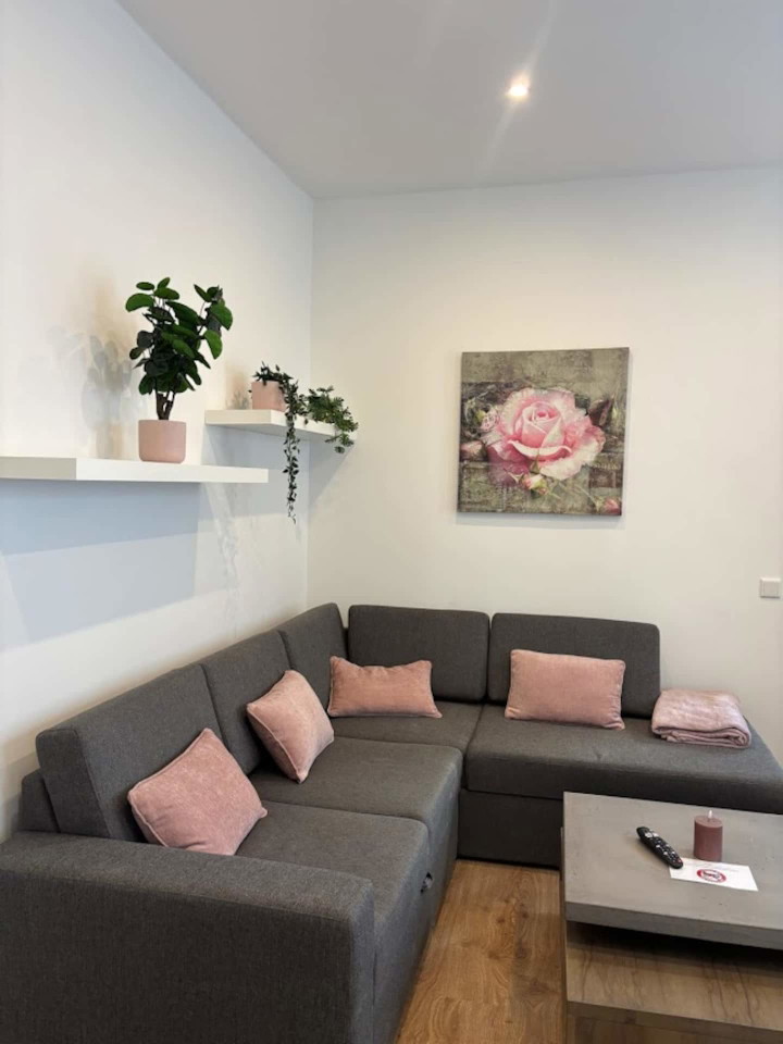 Zentrale, Komfortable Erdgeschosswohnung Krefeld - Krefeld