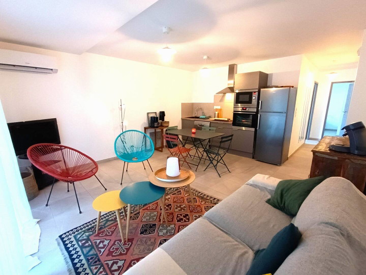 Large Air-conditioned Apartment On Private Ground Floor - Marseillan
