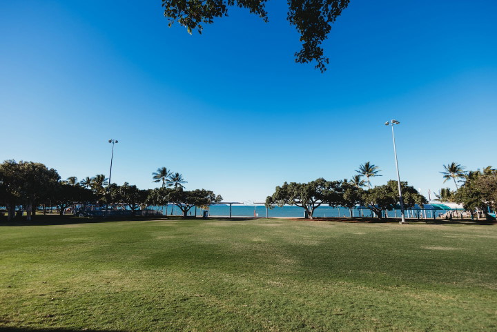 Park View · 3br · Secure Parking · Pool · Oppbeach - Townsville