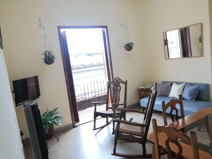Old Havana Apartment. Free Wifi - Havana