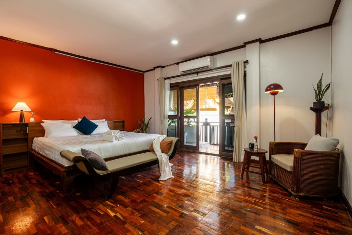 Night Marketelevatornetflixbathtub - Vientiane