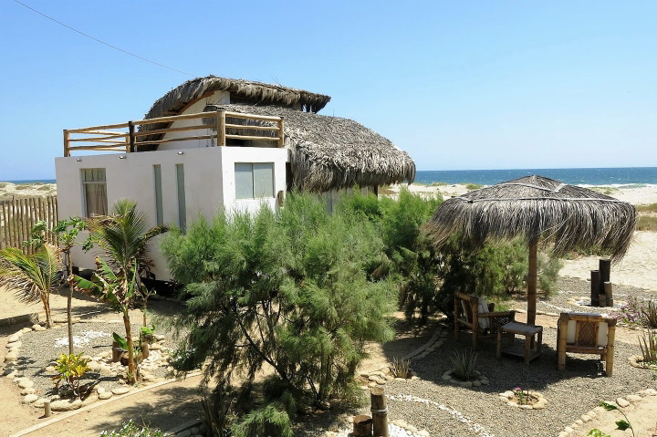 Oceanfront Bungalow - Gabriel - Máncora