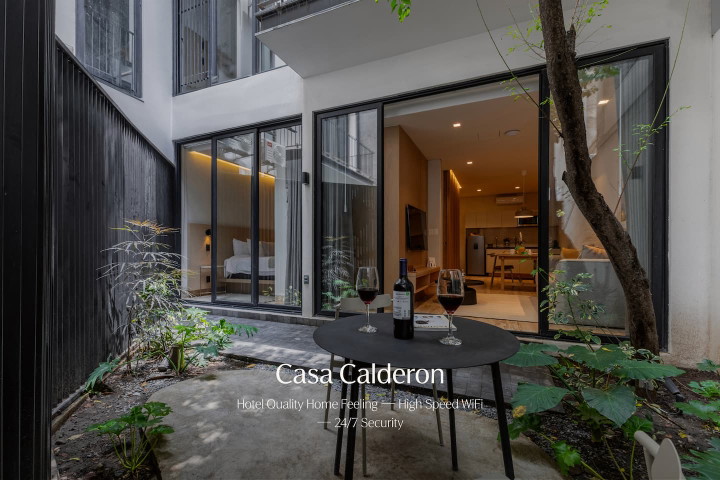 Casa Calderón | Garden Patio In Polanco - Distrito Federal