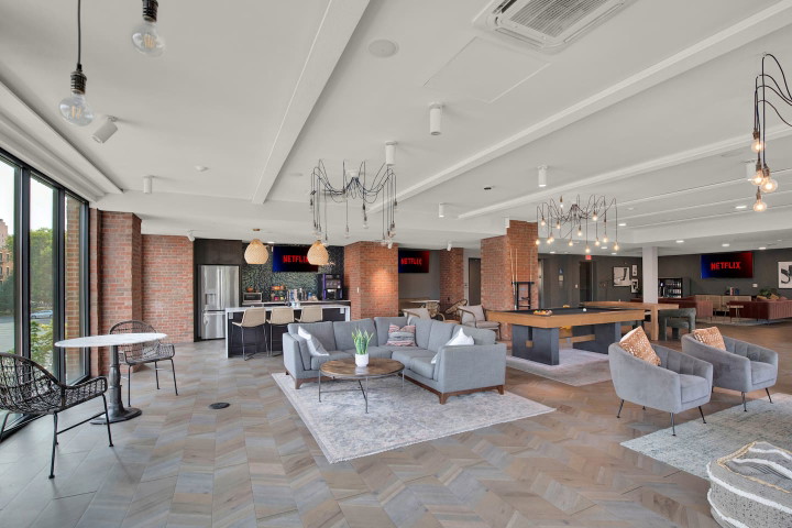 Chic 1br Suite | Downtown Cin | Pool & Gym - Cincinnati, OH