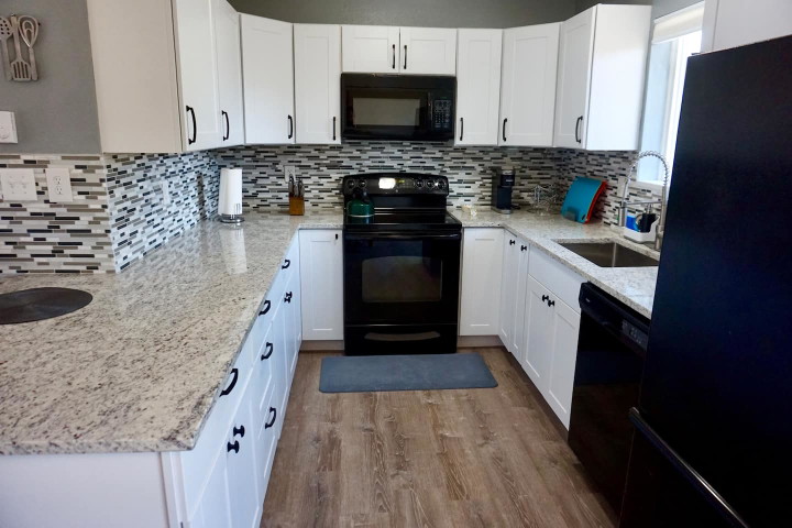 Midtown Charmer - Cozy Modern Home (30+ Days) - Fort Collins, CO
