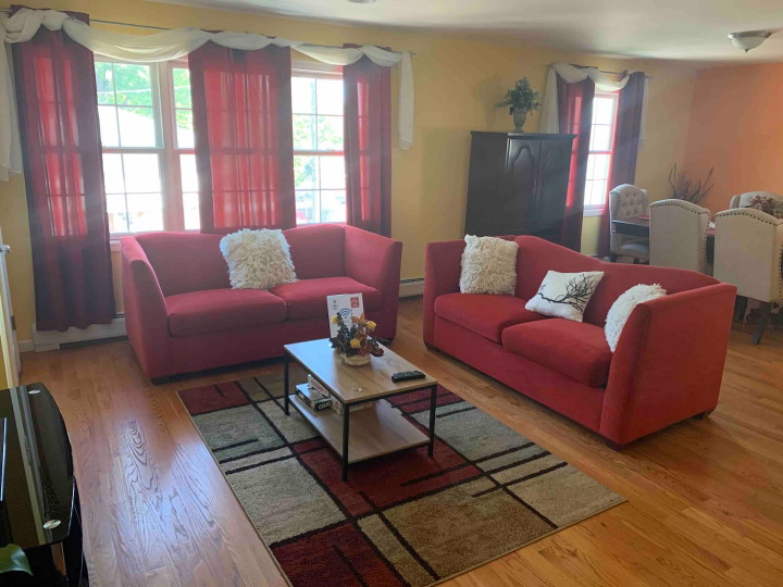 Passion 3-bedroom Home (2nd Floor Near Ewr/outlet) - New Jersey