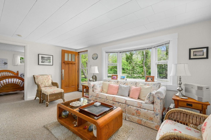 Adorable Cottage1 By Kingsbury Beach & Wiley Park - Eastham, MA