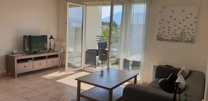 Cosy Flat Near Railway Station (10 Min Geneva) - Annemasse