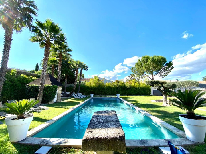 Mas Sf  Exception  Piscine Int & Ext  23 Pers - Gard