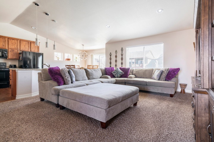 Spacious New Comfy Home 12 Min. From Unc - Greeley, CO