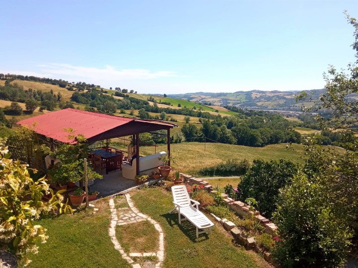 Terrazza Sui Colli -
Giardino Dicarsandra - Italy