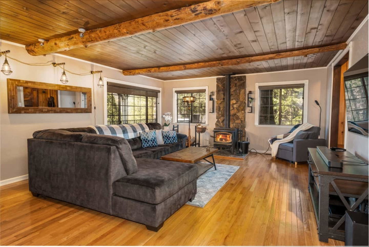 Cedar Ridge/hot Tub/bbq/sleeps 8 - Bass Lake, CA