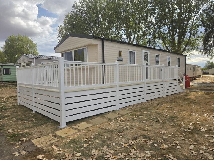 Amazing Static Caravan Holiday Home - Northampton