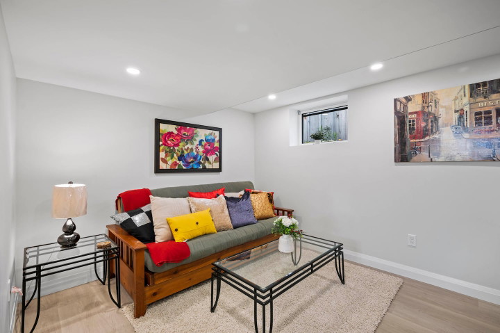 New 2 Bedroom Legal Basement Apartment - Guelph