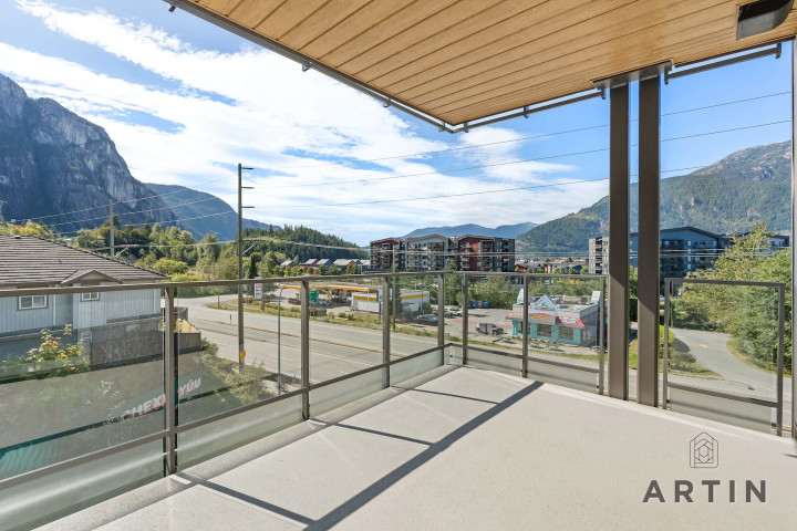 Mountain View 2br Condo - Gym, Sauna, Ht, & More - Squamish