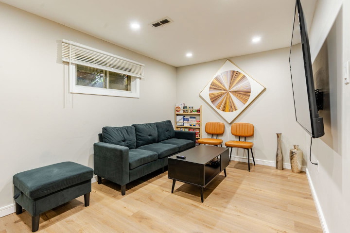 Private 2br North York Suite | Parking + Laundry - Markham, Canada