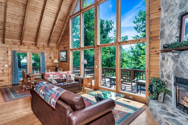 Cathedral Cabin W Hot Tub, 2 King Br, Near Prkwy - Pigeon Forge, TN