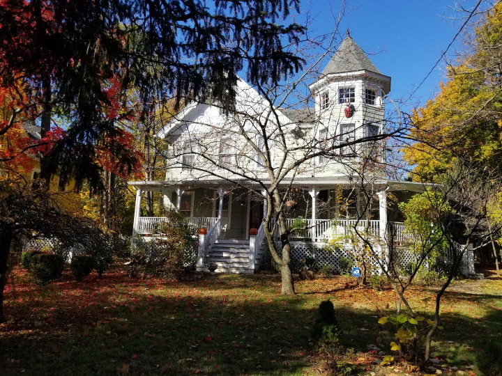 Beacon Victorian, Off Main St., Monthly Discount - State of New York