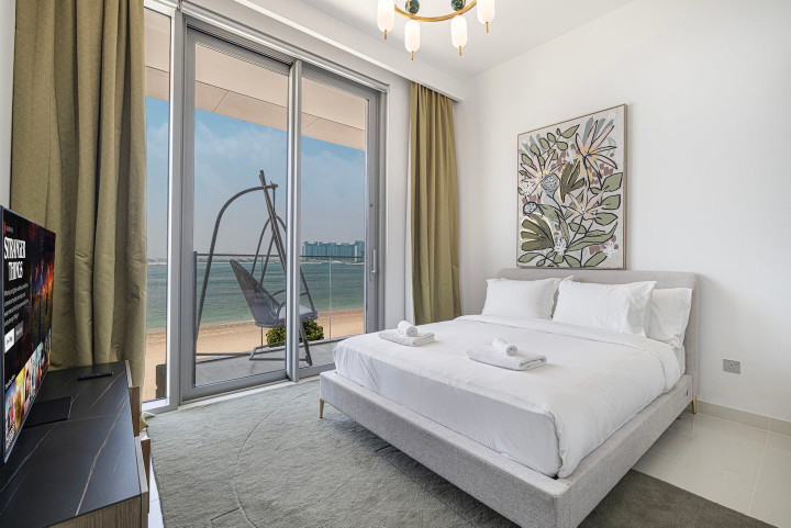 Private Beach With Palm Views | 4 Bdr | Only Stays - Dubai