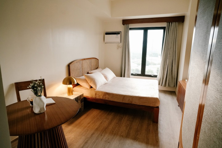 Bauhaus (Free Parking | 4 Min Walk To It Park) - Cebu