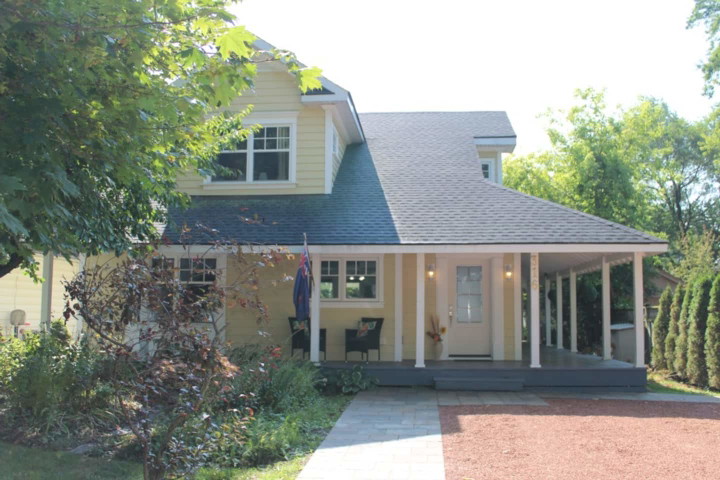 Butterfly Cottage With Wrap Around Porch - Niagara-on-the-Lake