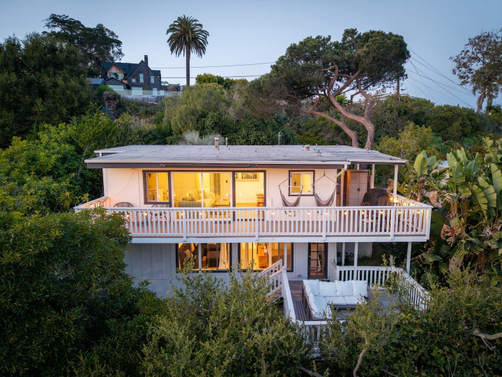 3br Ocean-view Beach House | Two Decks + Bbq - Summerland, CA
