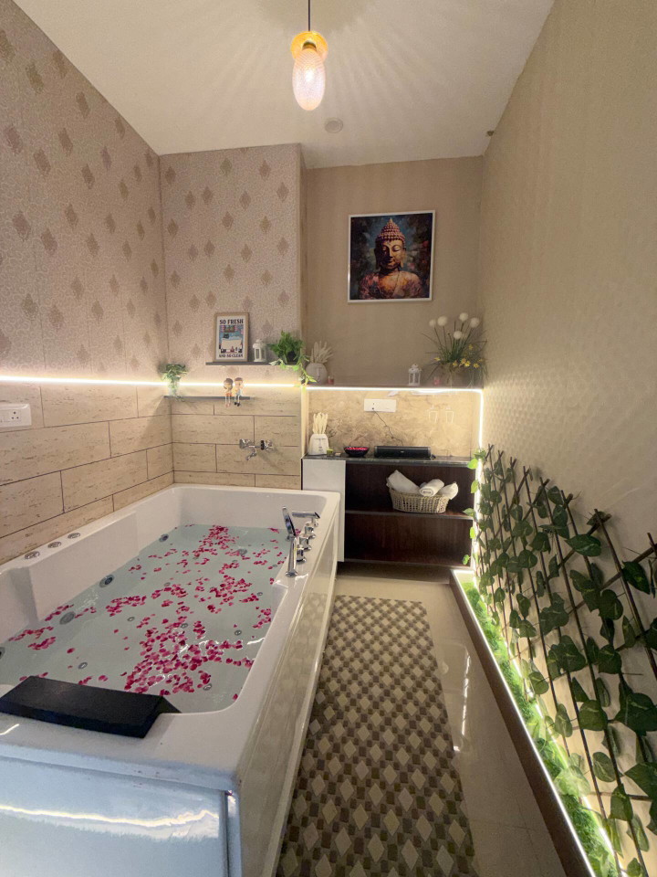 Casa Gazania ! Cozy, Luxury Jaccuzi Stay. - Panchkula