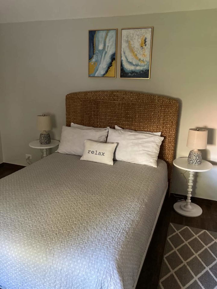 La Dolce Vita Cozy Hamilton Retreat Walk To Town - Bermuda