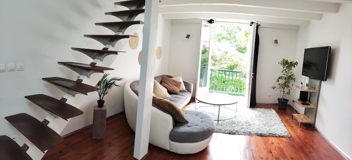 Triplex Lumineux Avec Terrasse Aux 5 Cantons - Anglet