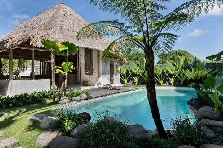 Boutique Stay · Lotus 1 · Pool · Cafés & Yoga - Australia