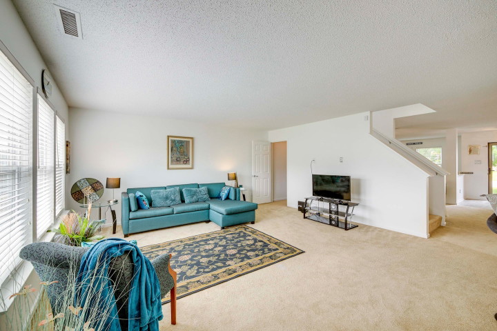 3 Living Areas & Community Pool: Camby Retreat - Mooresville, IN