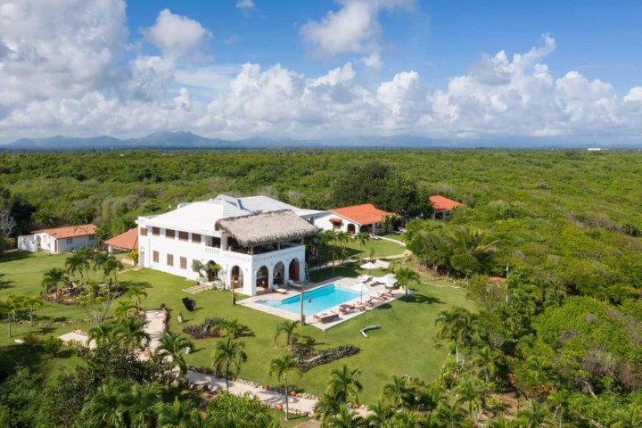 Beachfront With Breakfast Included Secret Oasis - Punta Cana