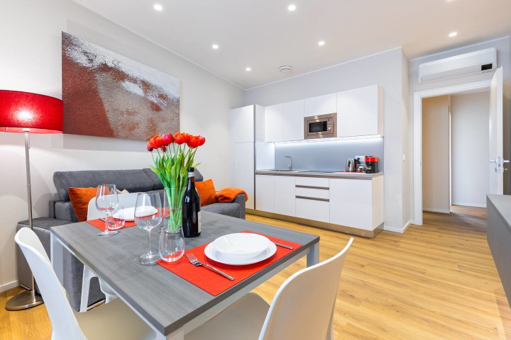 C8 Apartments : Rosso Rubino 03 - Asti