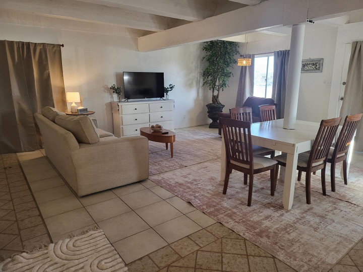 Wi-fi, Smart Tvs, Central Local - Apple Valley, CA