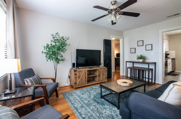 Balcony And Private Parking In Five Points South - Birmingham, AL
