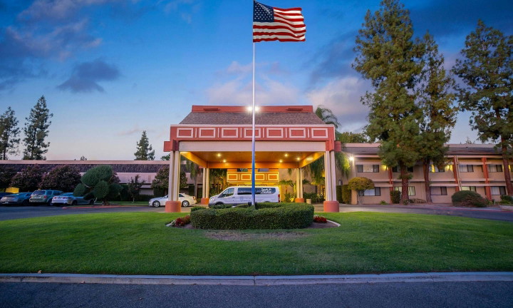 Piccadilly Inn Airport - Fresno, CA