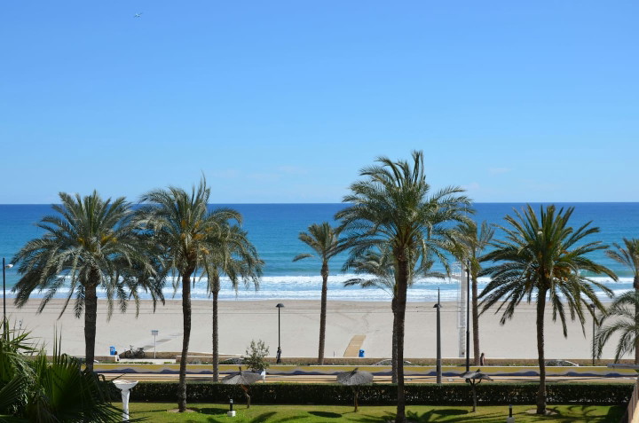 Primera Línea Playa Muchavista - San Juan de Alicante
