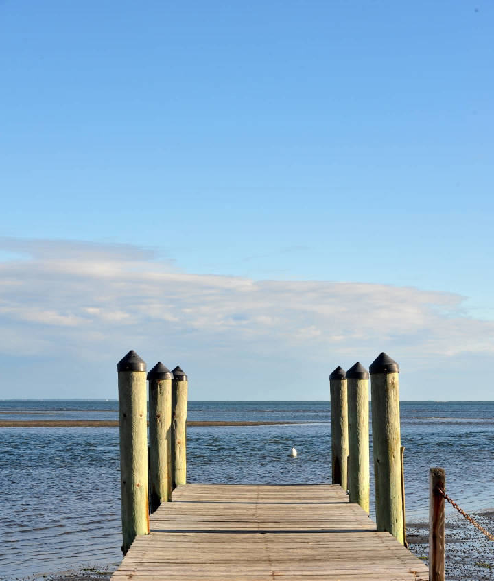Steps To The Beach, Cozy Year Round Cottage Pet Friendly - Essex, CT