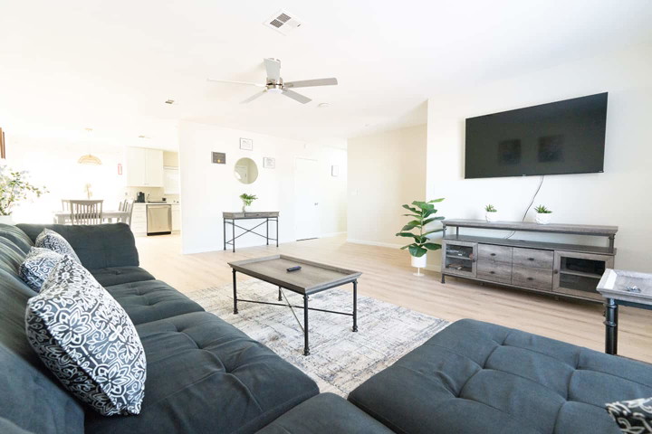 Modern 4br Near Las Vegas Strip, Lake Mead & Ap - Henderson, NV