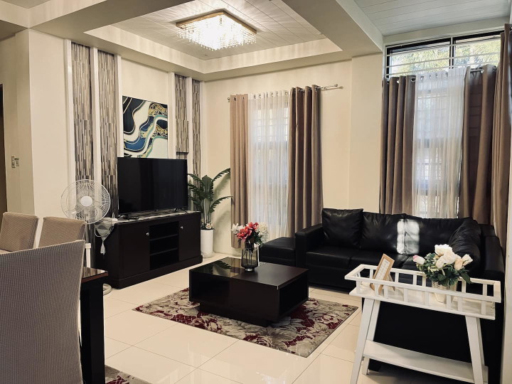 Villa Anthurium Santa Rosa ( Perfect For A Family) - Biñan