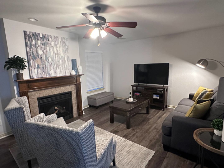 Comfortable Townhome In Center Of Nwa - Springdale, AR