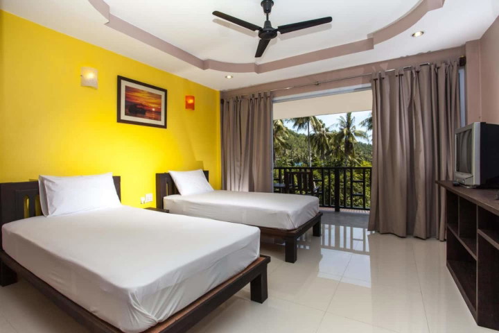 Baan Suanta Hotel Official: Twin/ac/near Pier - Ko Tao