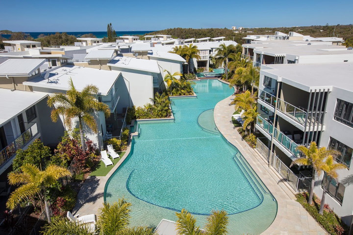4 Bedroom Luxury Beach House - With Private Pool Rooftop Spa - Sunshine Coast