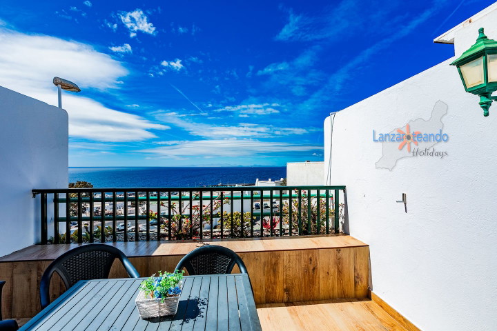 Blue View Sea View Lanzarote Vacation Home - Puerto del Carmen
