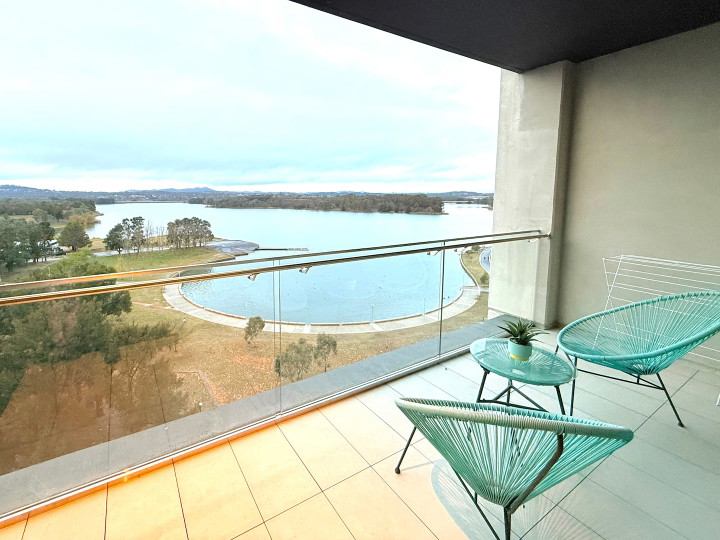 Lake View 1bed With Car Parking Walk To Westfield - Belconnen
