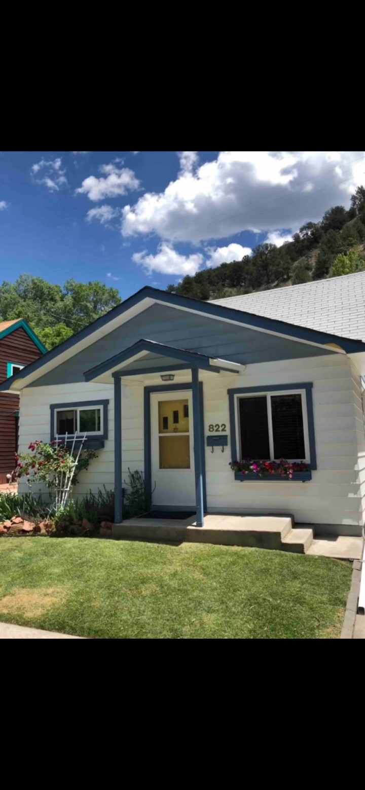 Cozy Mountain Cottage Downtown Glenwood Springs - Glenwood Springs