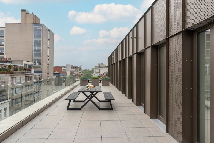 Numa | L 2 Bedroom Apartment W/ Terrace & Sofa Bed - Antwerp, Belgium