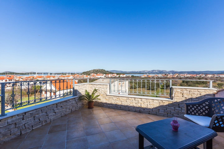 Sea View Rooftop Chiara - Tisno