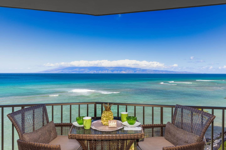 Breathtaking Oceanfront Views Of Stunning Sunsets - Maui, HI