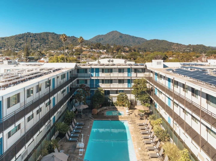 Family Suite Near Sausalito Ferries | Onsite Pool - San Rafael, CA
